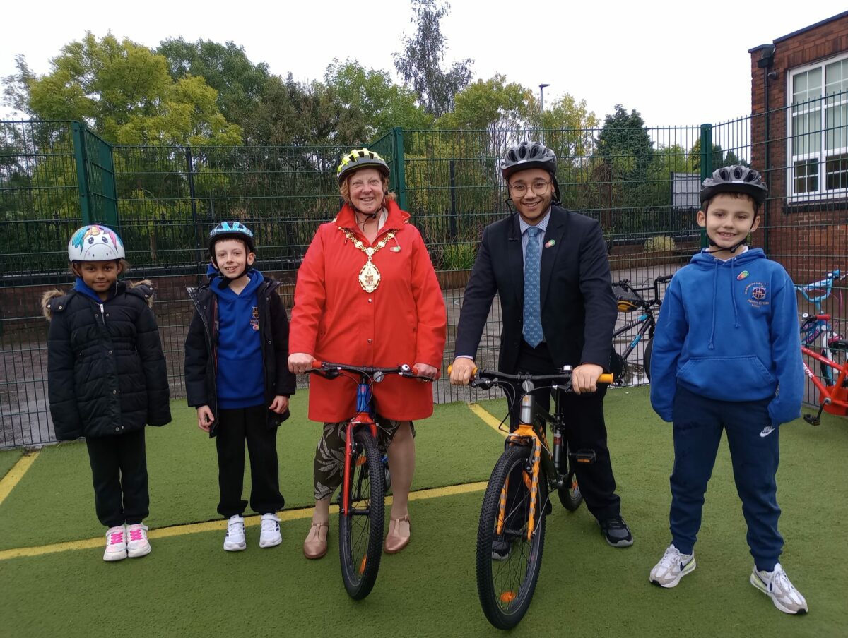 Over 160,000 pupils take part in Cycle to School Week